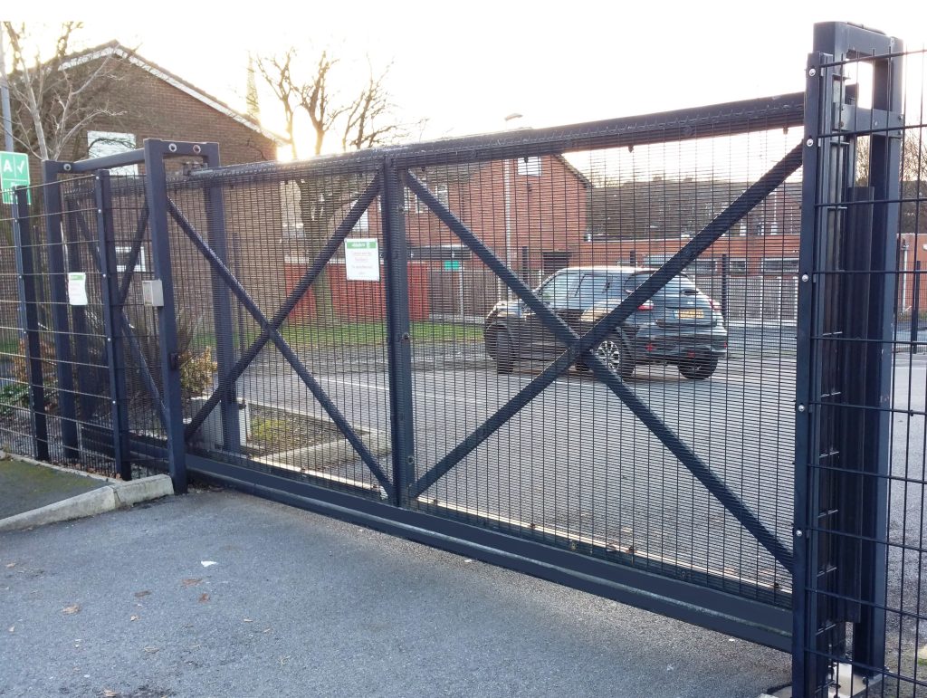 Commercial Gates - J&B Steel Fabrications ltd